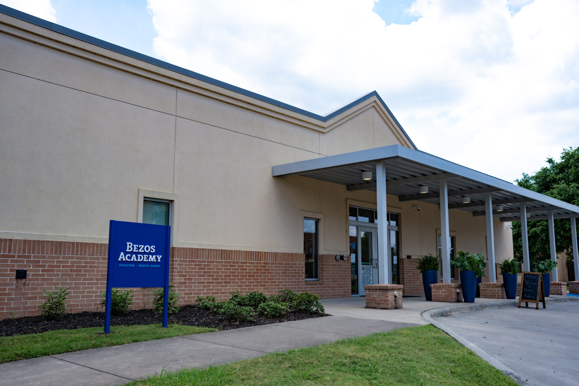 Schools - Bezos Academy